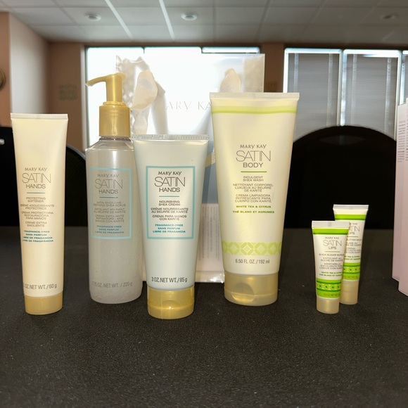Mary Kay | Skincare | Mary Kay Satin Hands And Body Set | Poshmark